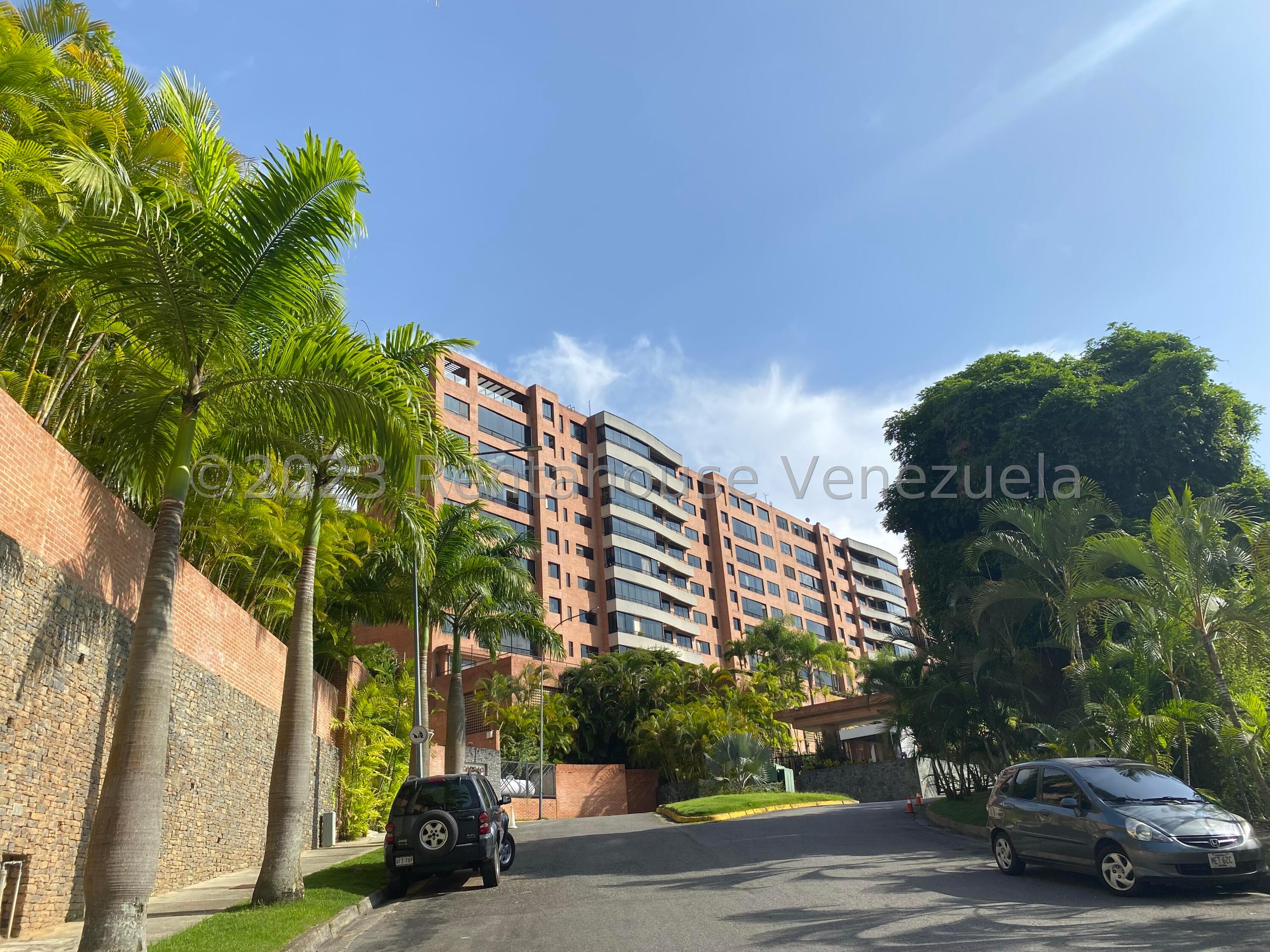 Apartamento Solar del Hatillo en Venta - 392 M2 - MercadoPiso