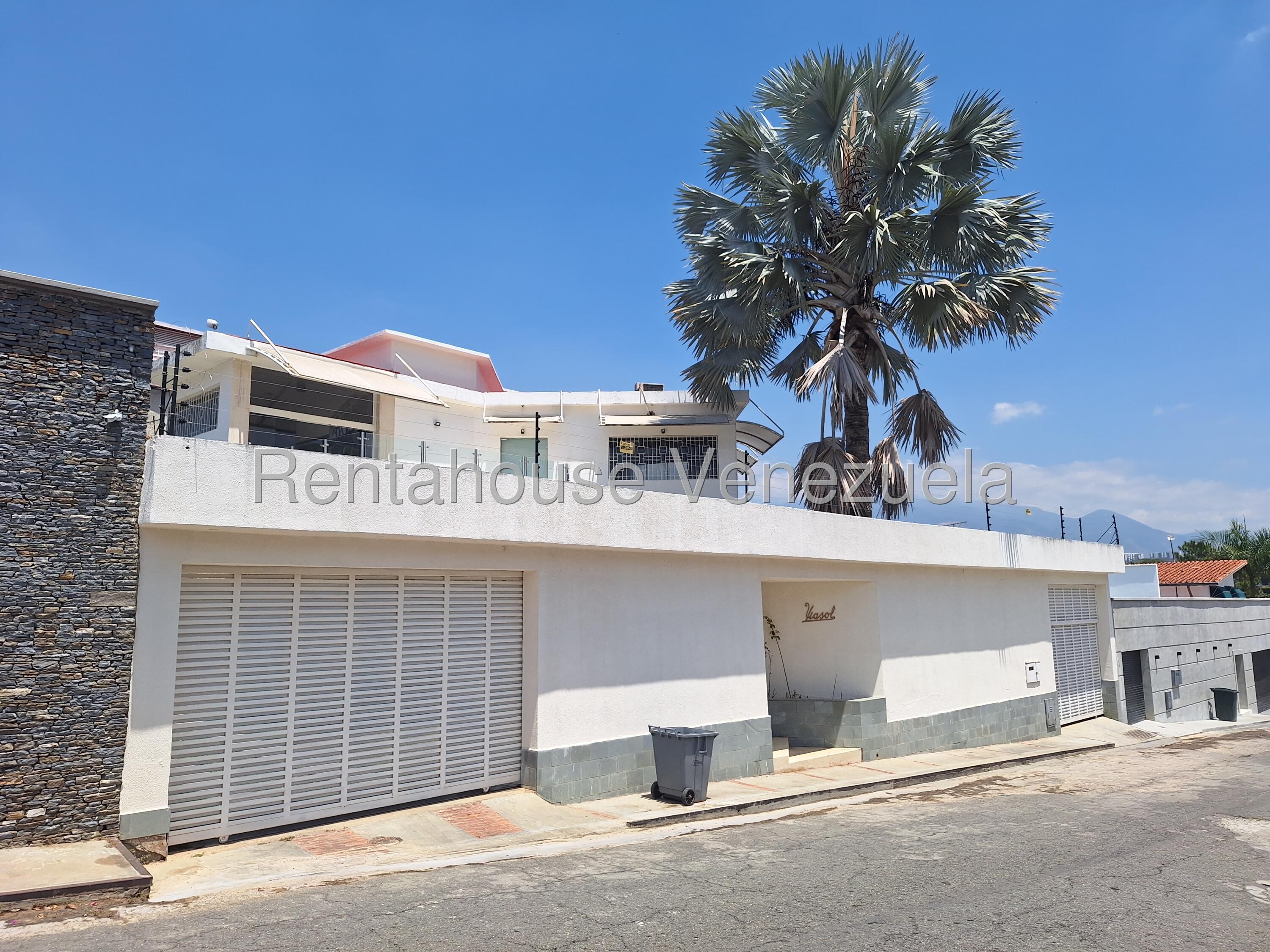 Casa Prados del Este en Venta - 942 M2 - MercadoPiso